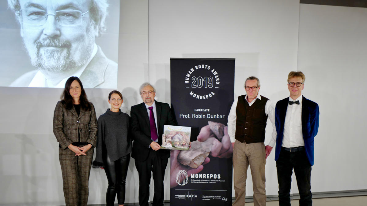 Evolutionspsychologe Robin Dunbar ist dritter HUMAN ROOTS AWARD ...